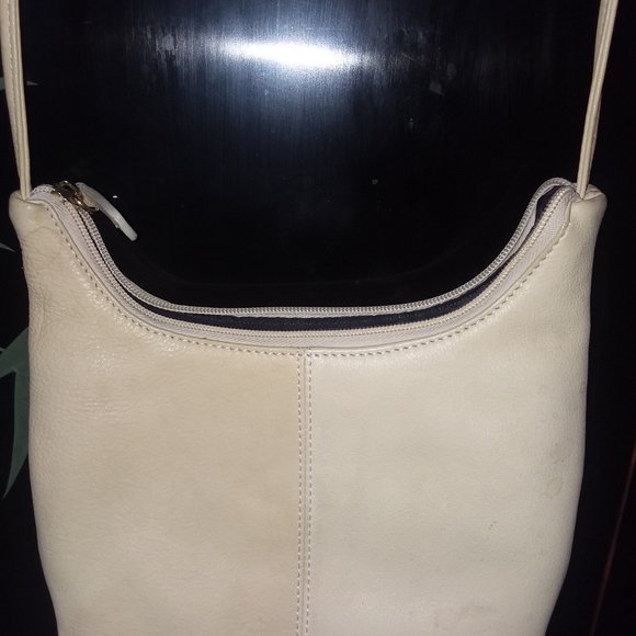 Stone Mountain Accessories | Bags | Stone Mountain Handbags Leather ...